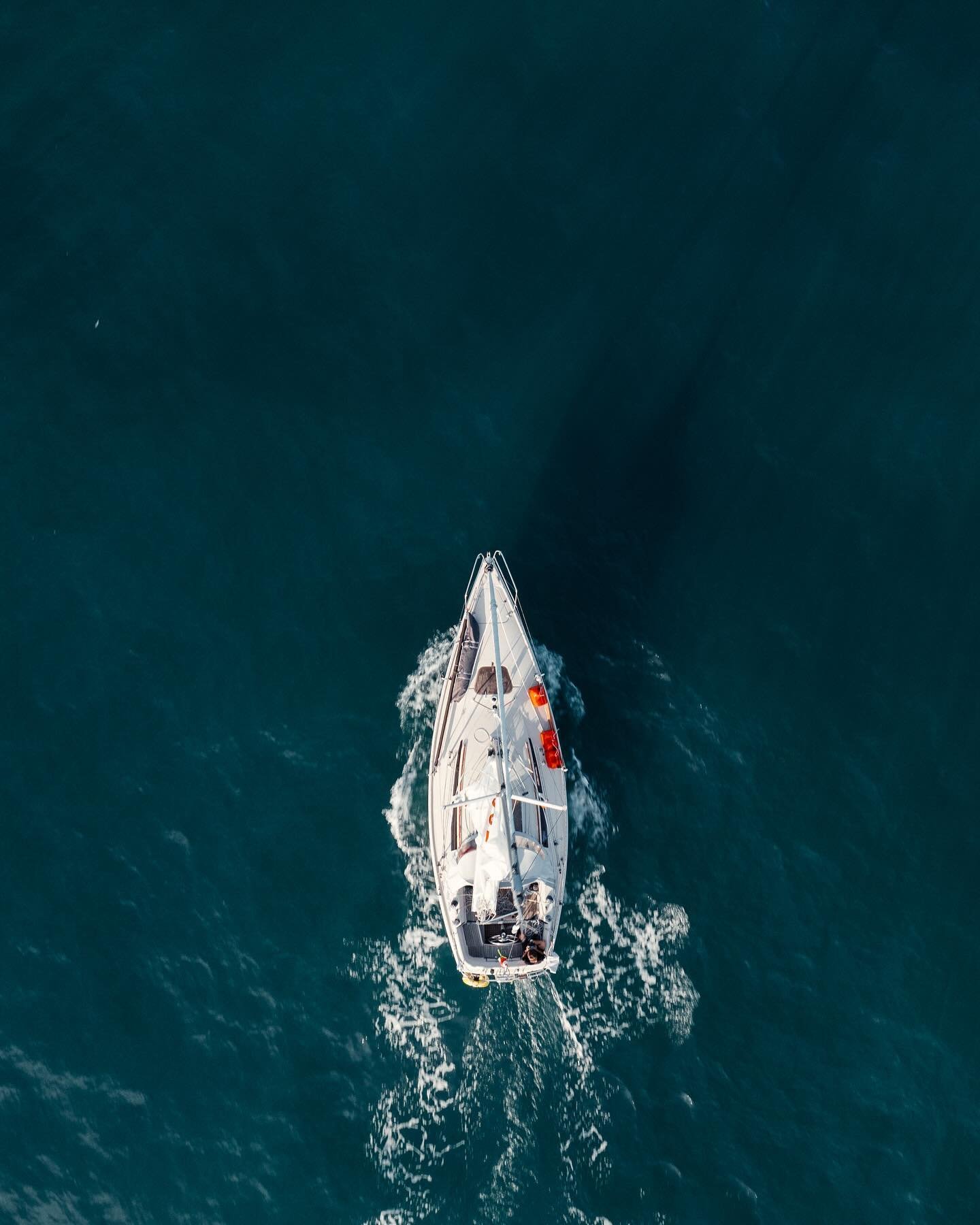 Jakob Lang Sailing: A Teenager’s Solo Voyage to Save the Oceans—From ...