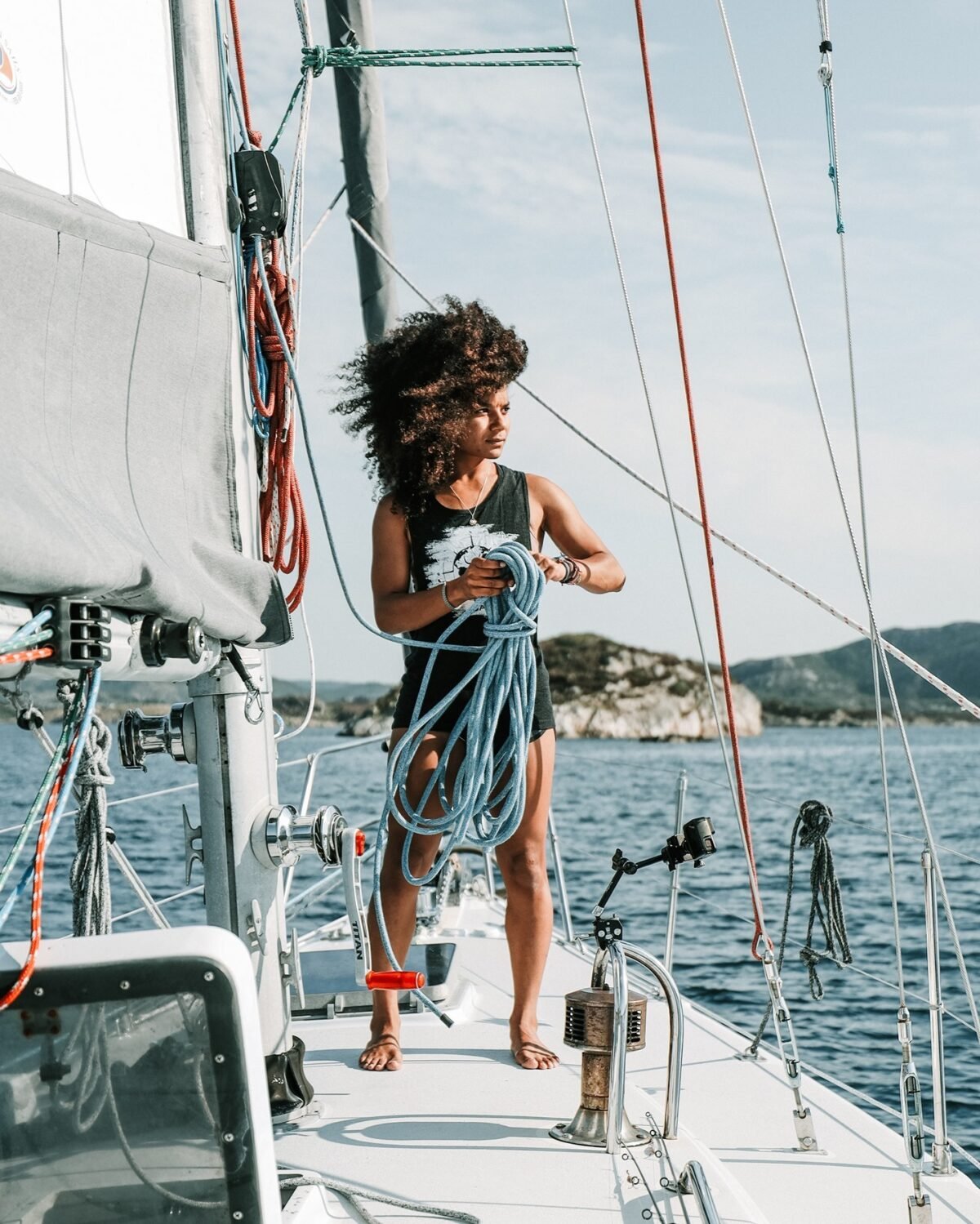 Sailing Uma: A Couple’s Electrifying Global Voyage – Where Sails Sway Free!